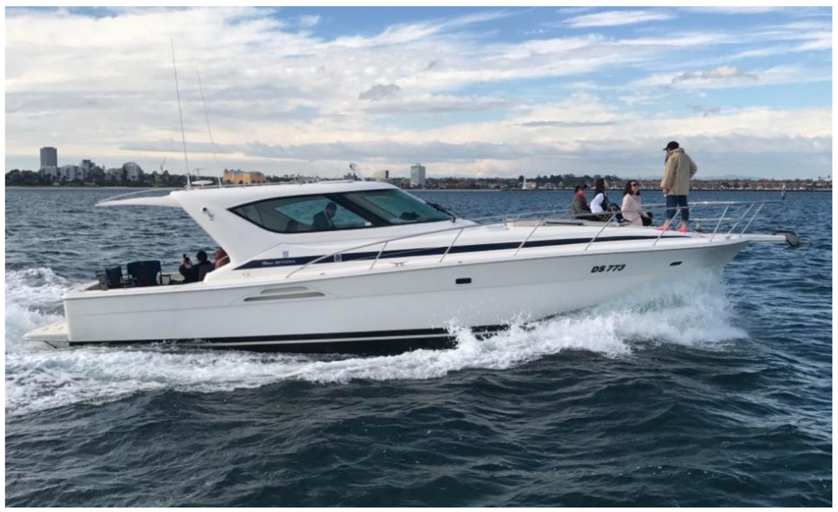 Melbourne: Riviera 40-foot Yacht ready for Charter! – YihongYachts